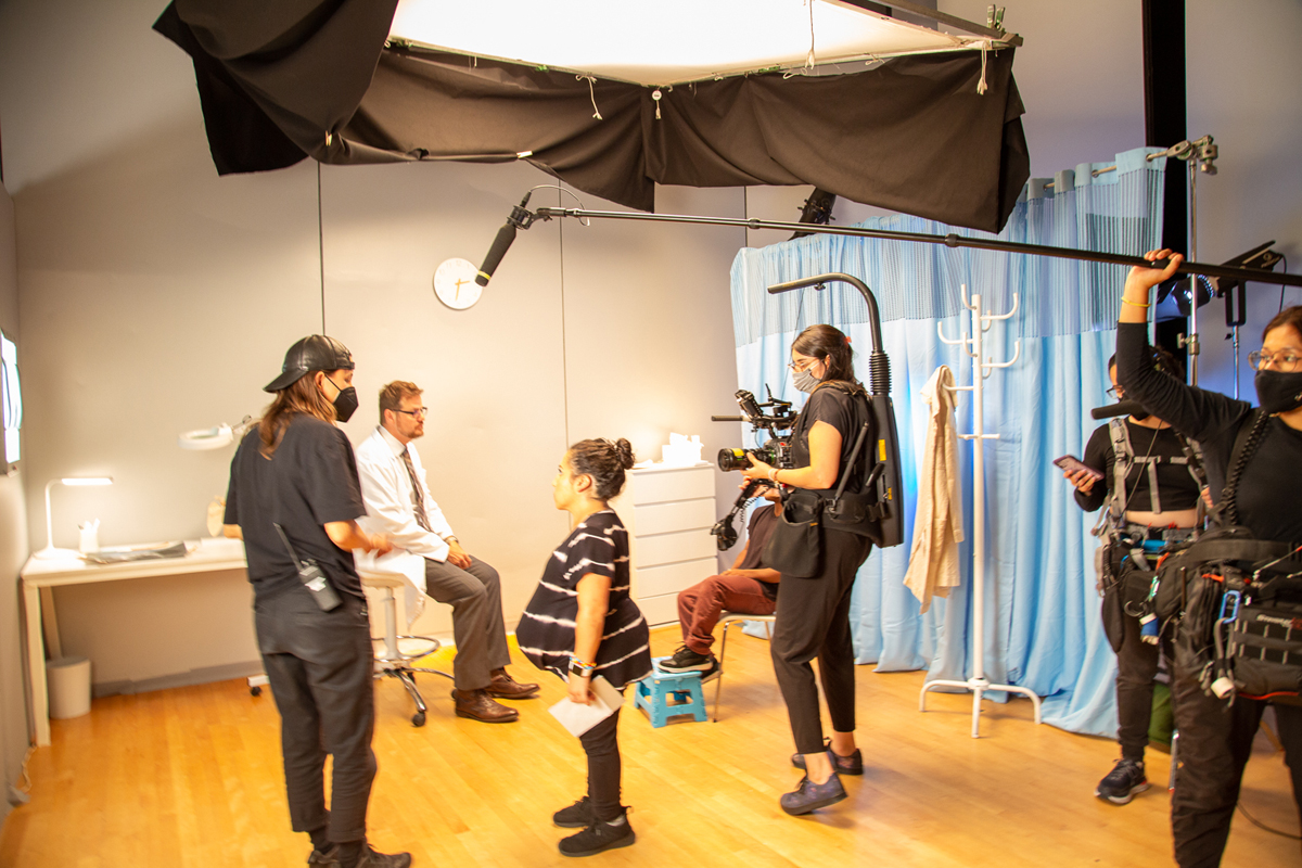 Interview: Julie Wyman and Jonna McKone on "The Tallest Dwarf" - BmoreArt