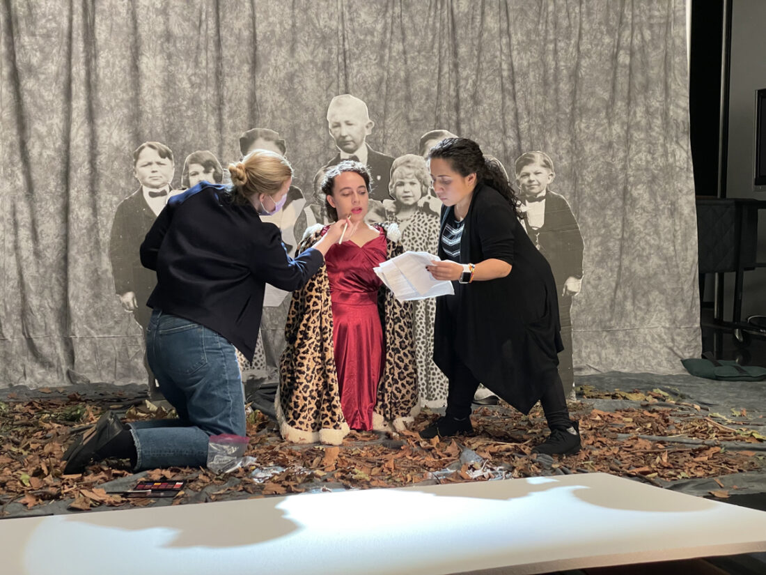 Interview: Julie Wyman and Jonna McKone on "The Tallest Dwarf" - BmoreArt